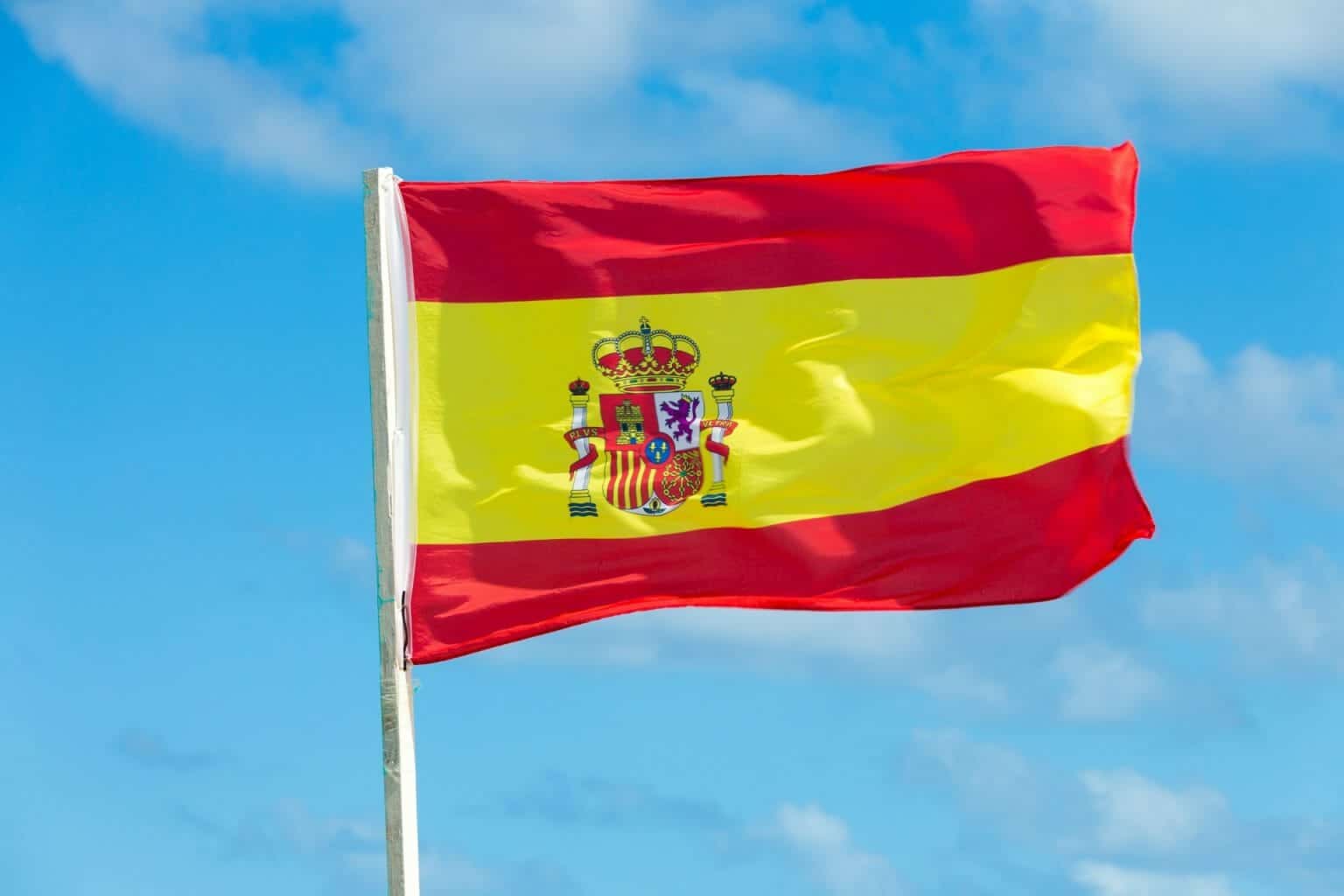 Drapeau espagnol : histoire, signification et évolution - AuFutur