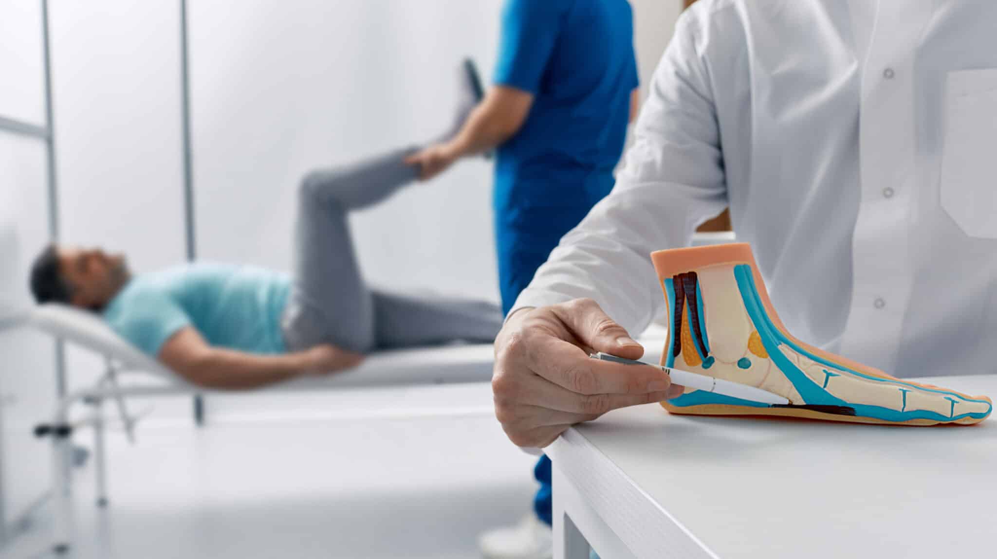 Comment devenir podologue ? Métier, formations et salaires - AuFutur