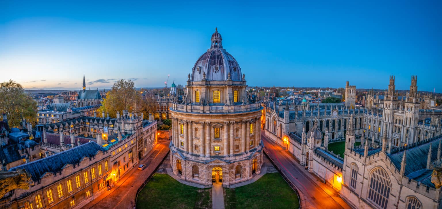 Étudier à Oxford : formations et coût de la vie - AuFutur