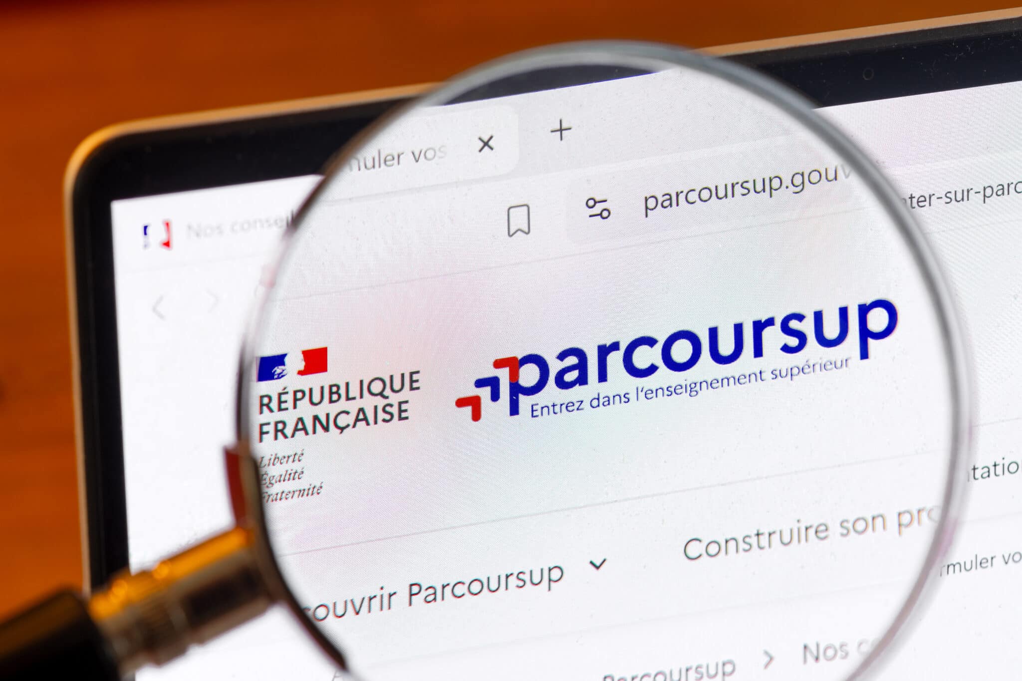 Parcoursup : les formations les plus demandées en 2024 - AuFutur